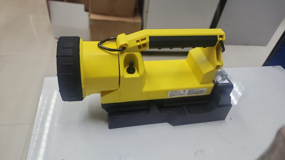 BRAND NEW!!! KOEHLER BRIGHTSTAR 07652 EXPLOSION PROOF LIGHTHAWK LED GEN ...