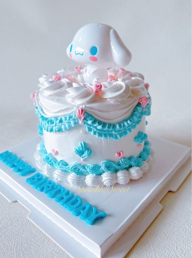 Sanrio Cinnamoroll Birthday cake/ Sanrio piñata cake/ Customised cake ...