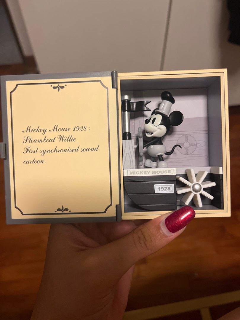 Classic Tales Disney 100 Popmart, Hobbies & Toys, Memorabilia ...