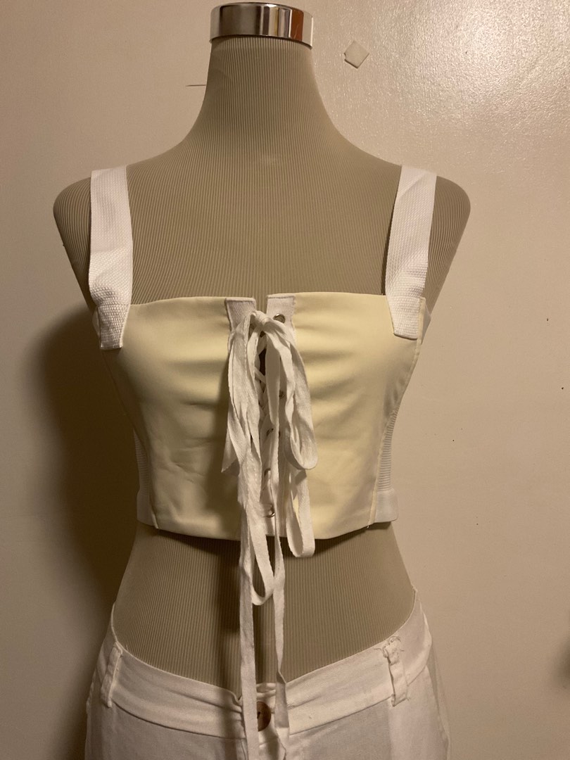 coreset tube top, Women's Fashion, Tops, Sleeveless on Carousell