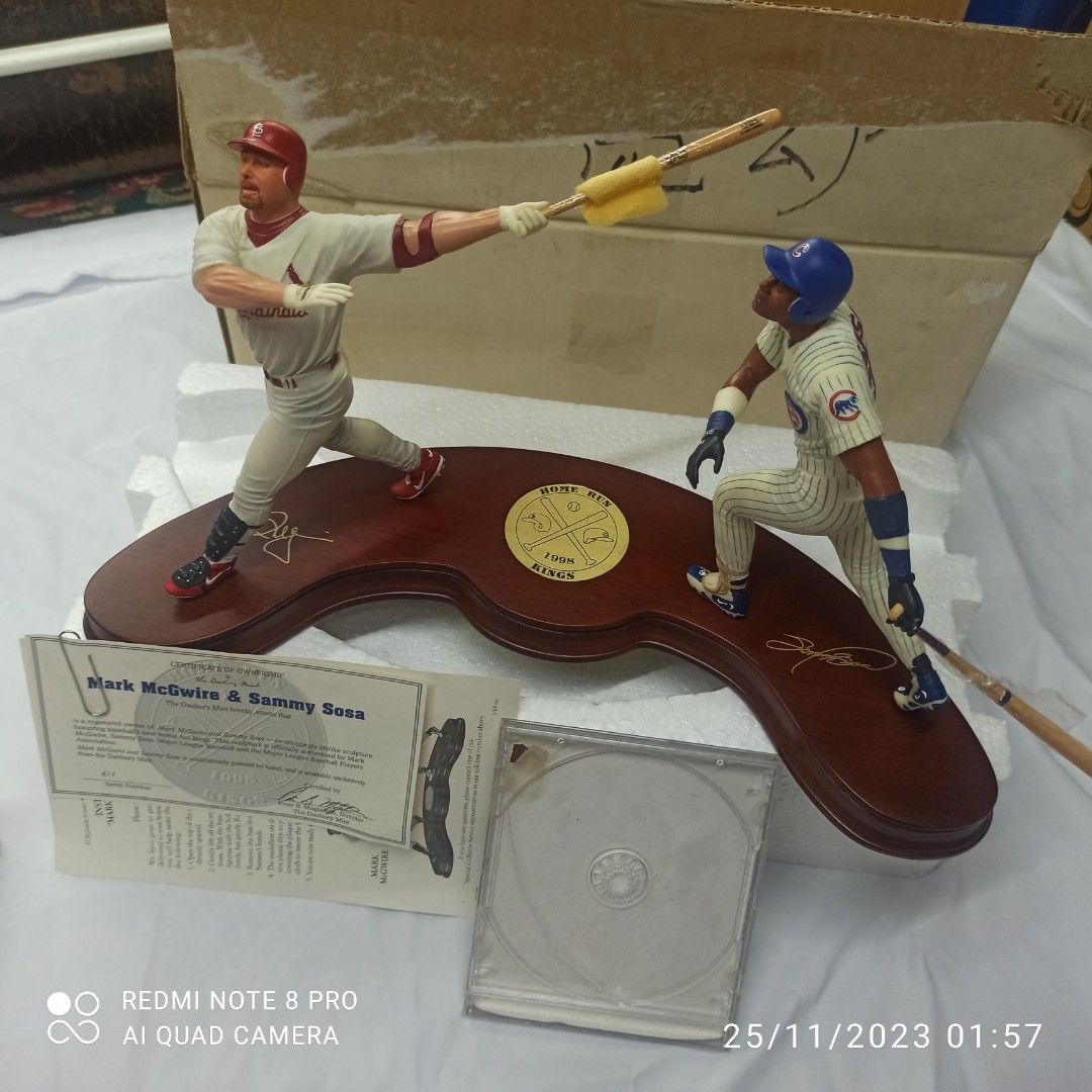 Danbury mint McGwire &Sosa, Hobbies & Toys, Collectibles & Memorabilia ...