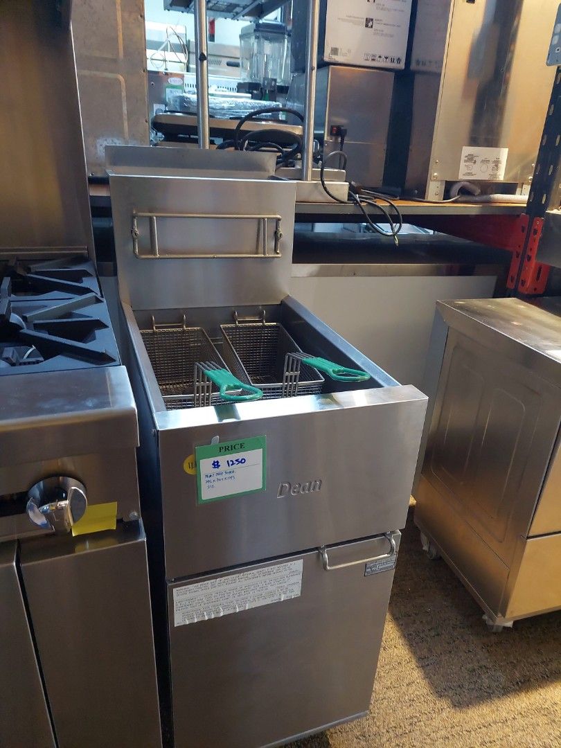 Dean Deep Fryer, TV & Home Appliances, Kitchen Appliances, Other ...