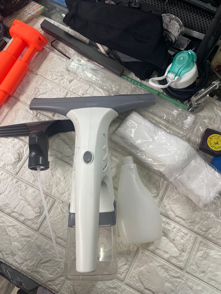 Easyhome Handheld Window Cleaner, TV & Home Appliances, Irons ...