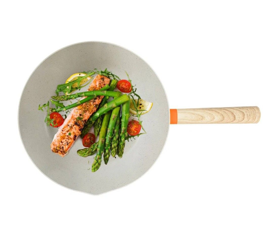 Endo Botanical 30cm wok pan +lid, Furniture & Home Living, Kitchenware ...