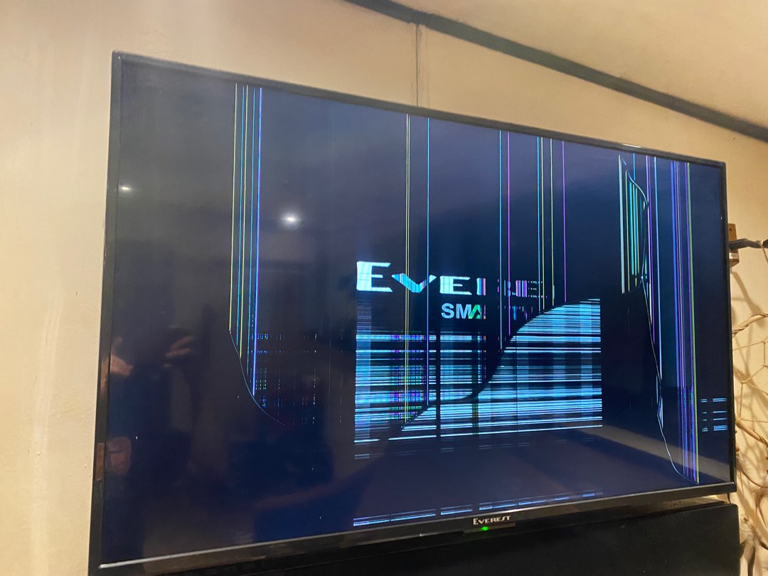 Everest Smart TV 43 in, TV & Home Appliances, TV & Entertainment, TV on ...
