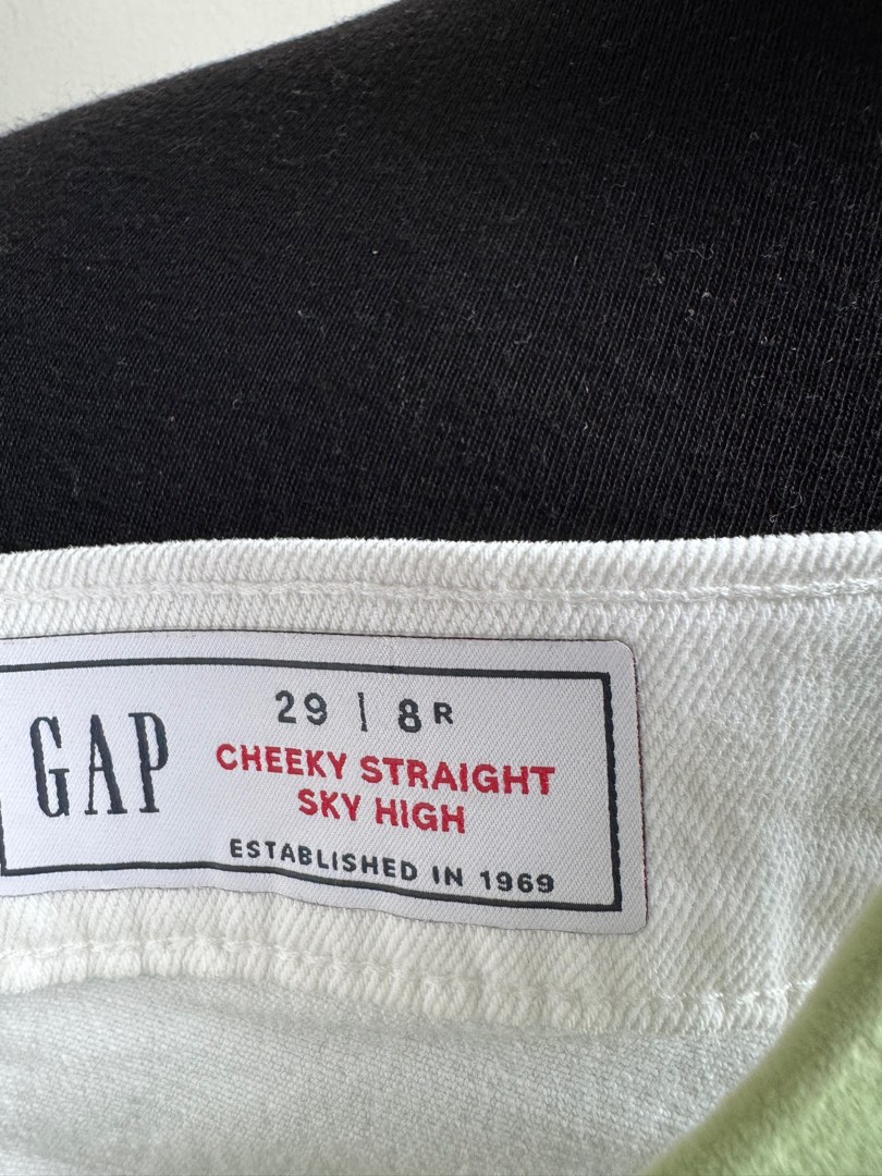 Gap cheeky straight sky high, Women's Fashion, Bottoms, Jeans on Carousell