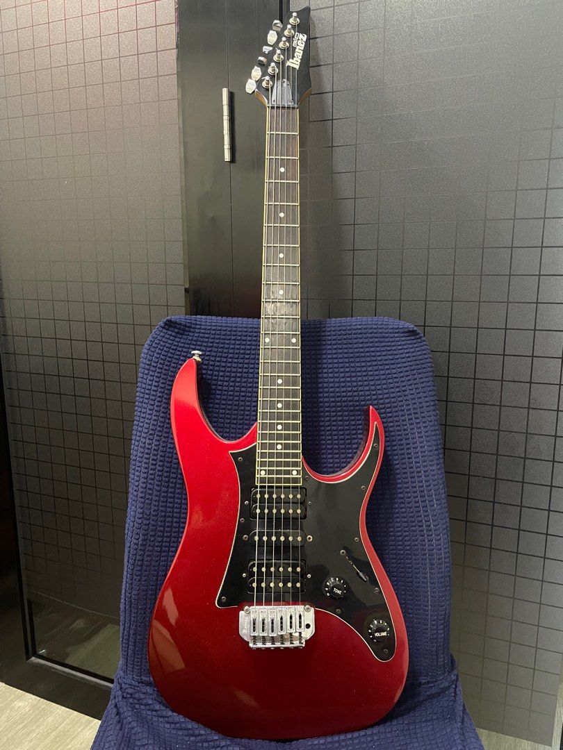 Ibanez GIO electric guitar, Hobbies & Toys, Music & Media, Musical ...