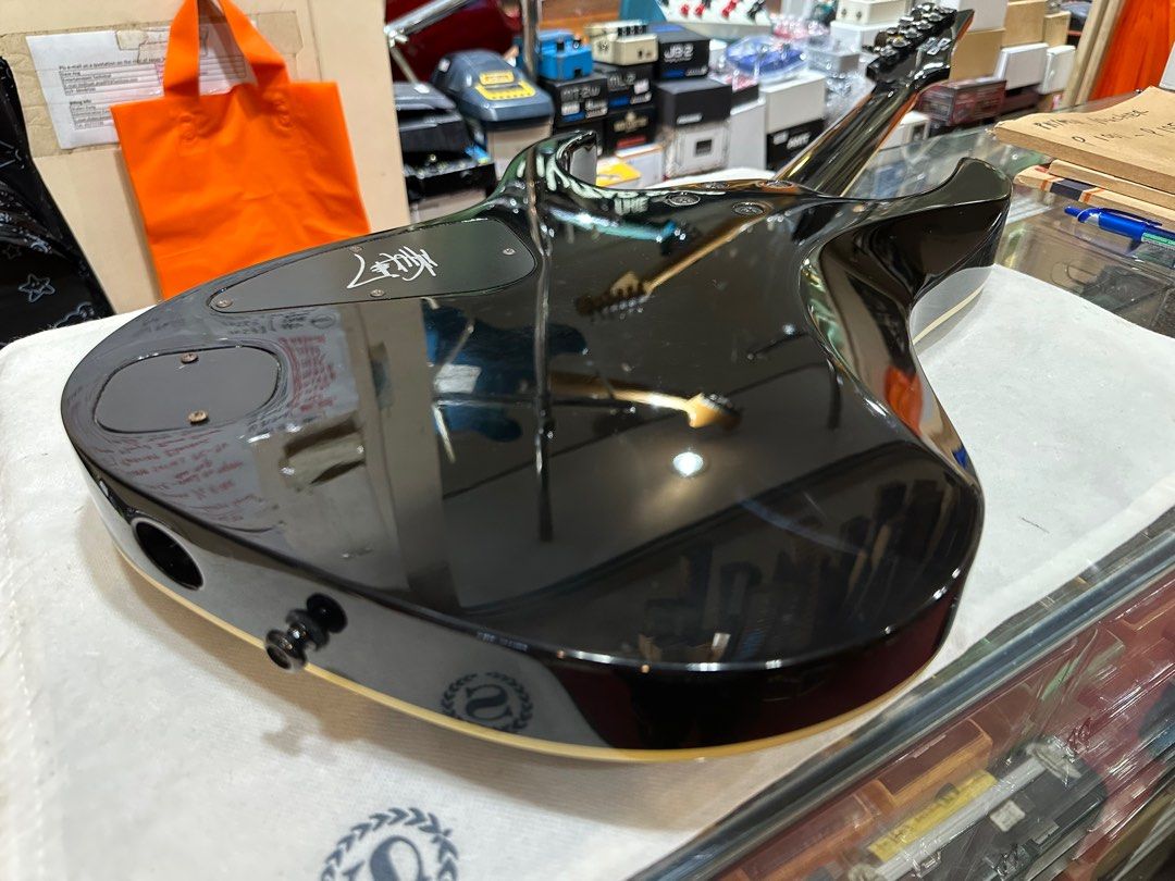 Ibanez MTM2 - Mick Thomson/Slipknot Signature "Seven" Guitar, Hobbies ...