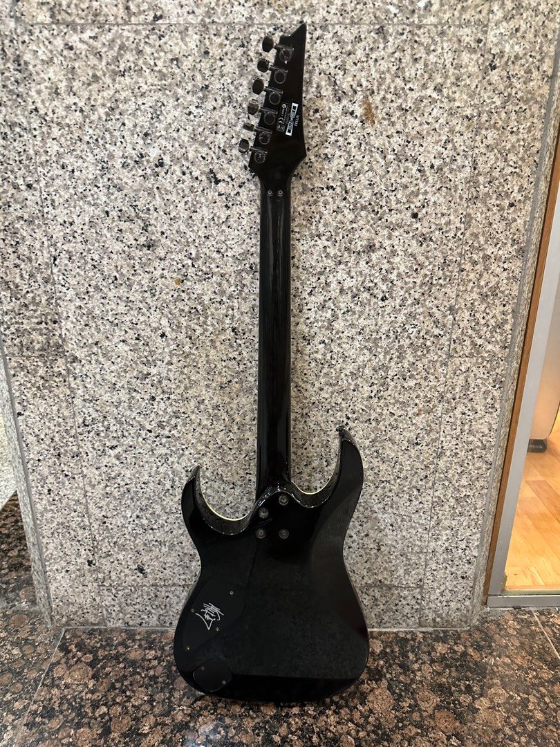 Ibanez MTM2 - Mick Thomson/Slipknot Signature "Seven" Guitar, Hobbies ...