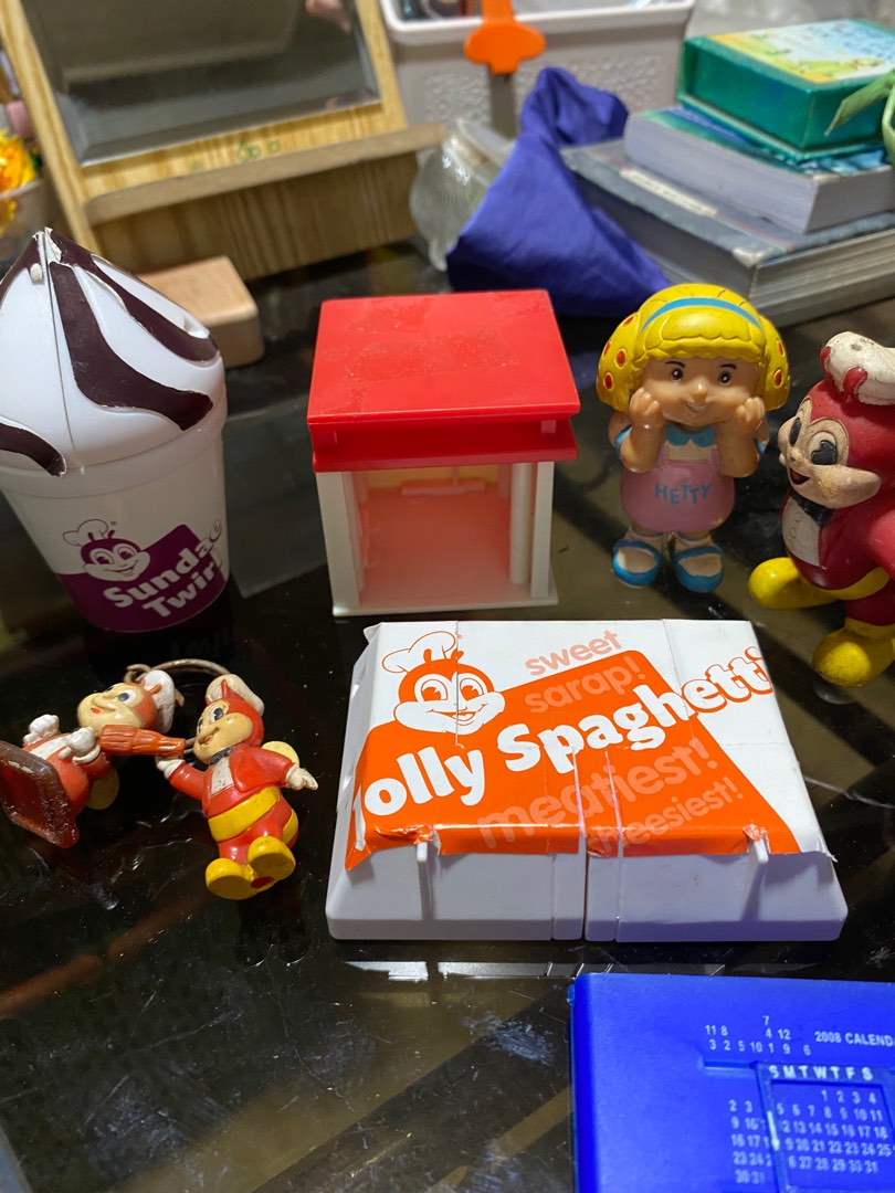 Jollibee Set Toys and Collection, Hobbies & Toys, Memorabilia ...