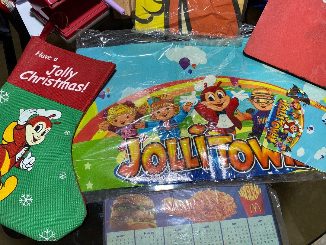 Jollibee Set Toys and Collection, Hobbies & Toys, Memorabilia ...