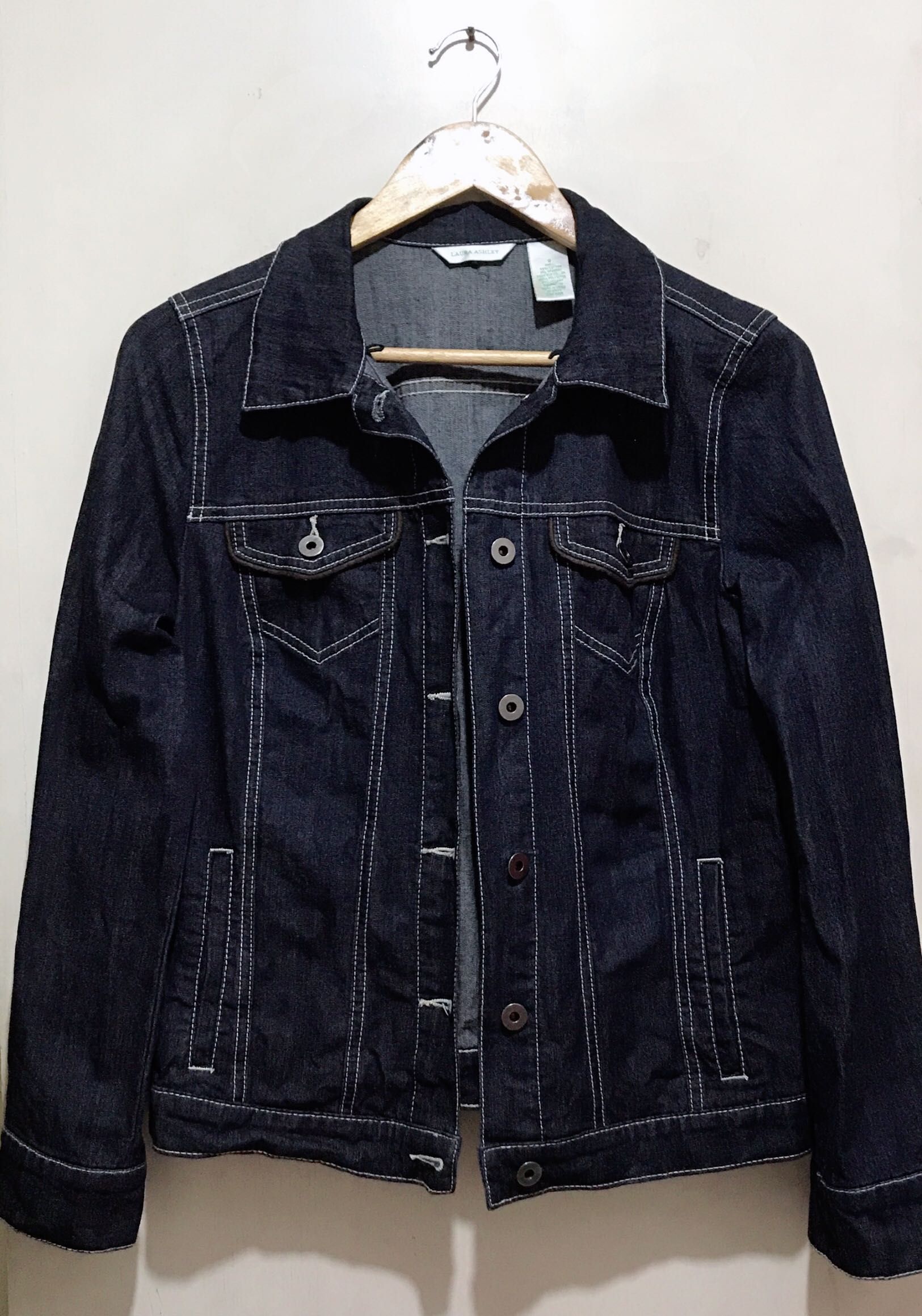 LAURA ASHLEY Dark Blue Maong Denim Long Sleeves Jacket, Women's Fashion ...