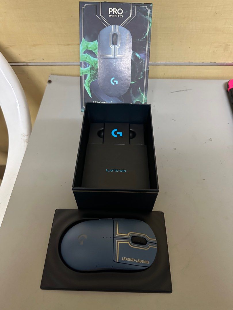 Logitech League of legends gaming mouse, 電腦及科技產品, 電腦周邊產品, 電腦滑鼠及相關產品在旋轉拍賣