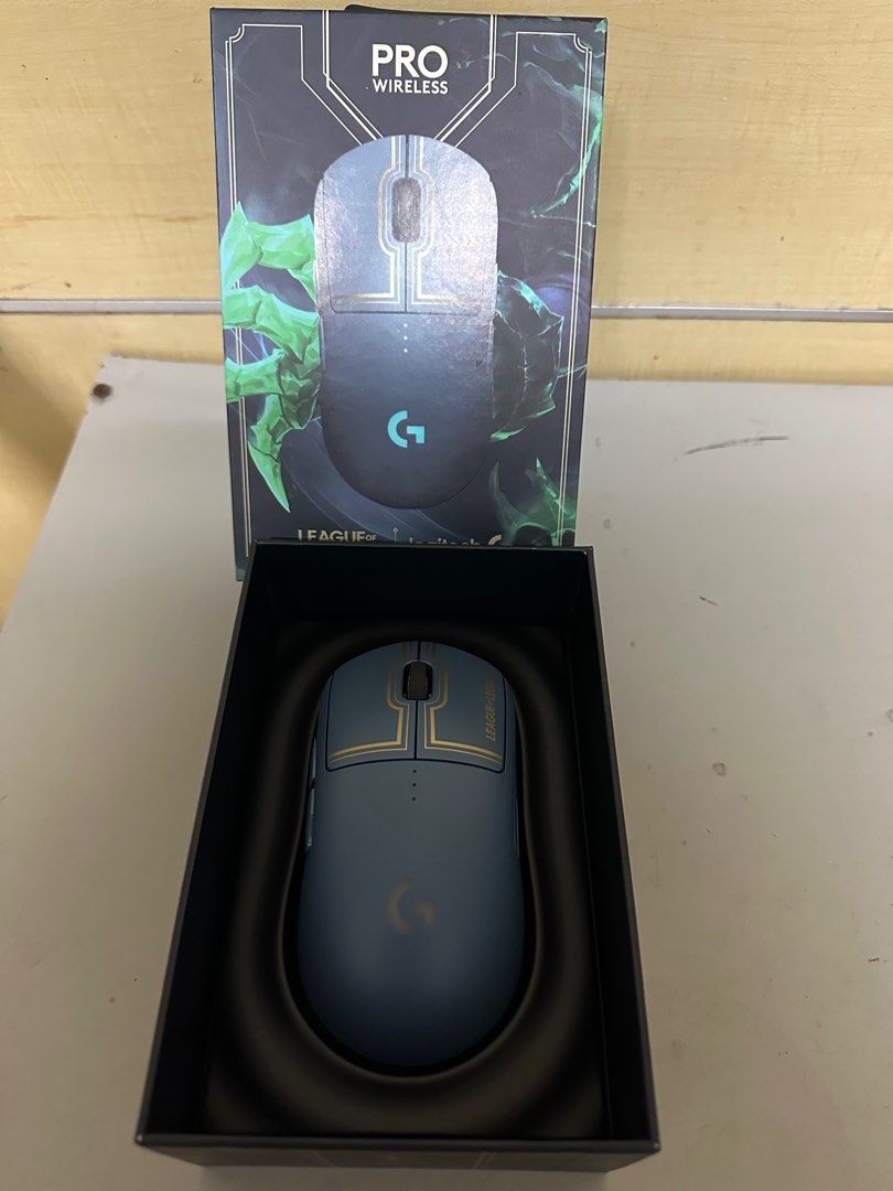 Logitech League of legends gaming mouse, 電腦及科技產品, 電腦周邊產品, 電腦滑鼠及相關產品在旋轉拍賣