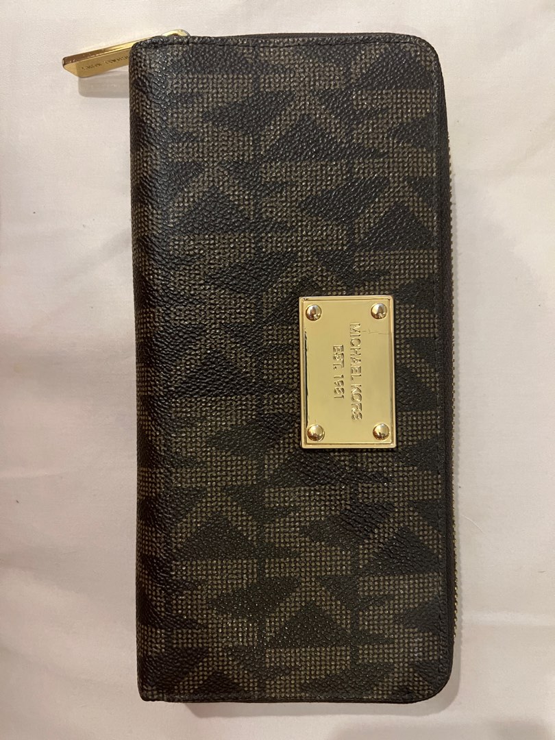 Michael Kors long wallet, Women's Fashion, Bags & Wallets, Wallets ...