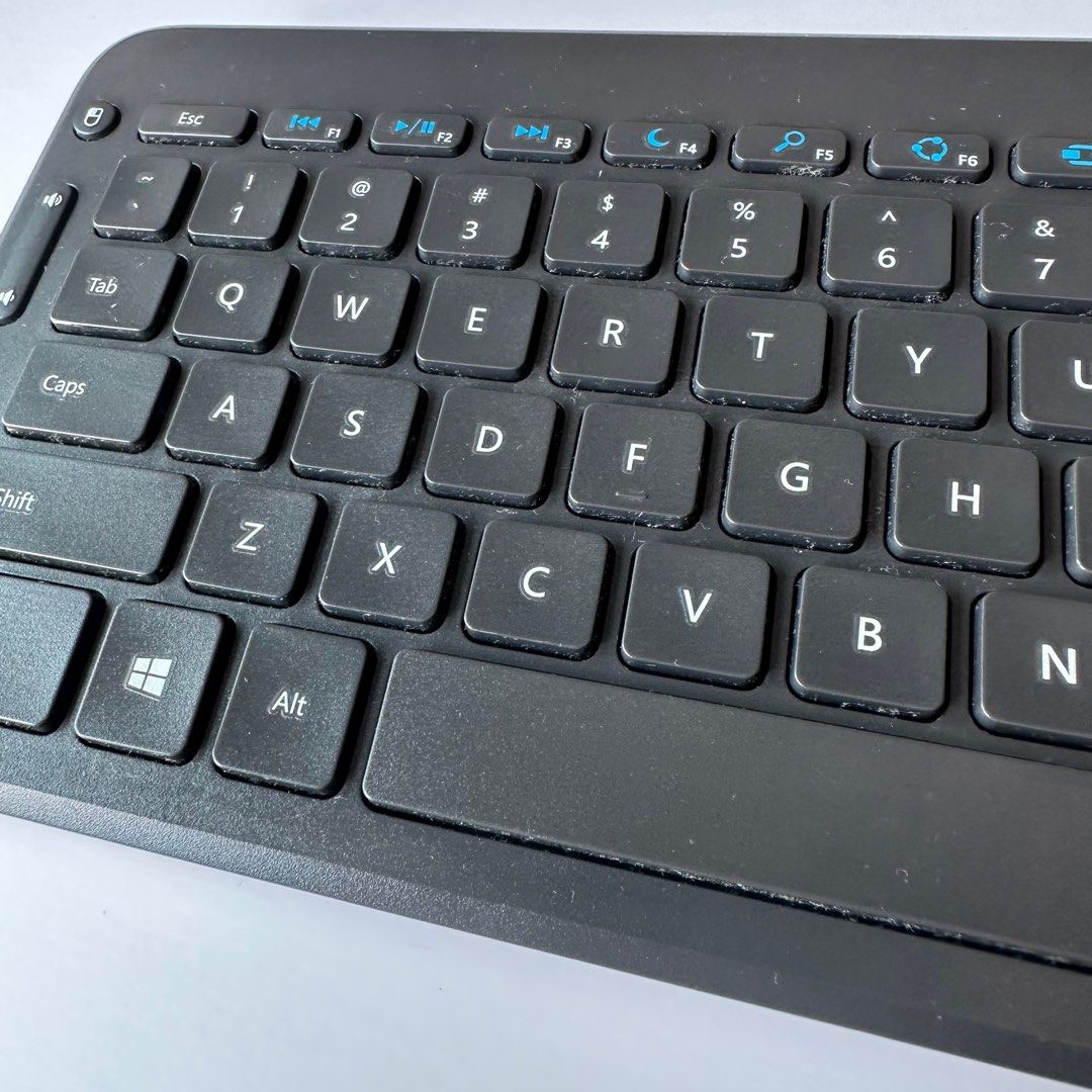Microsoft all-in-one media keyboard, Computers & Tech, Parts ...