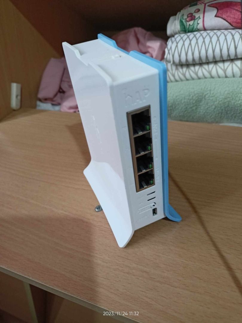 Mikrotik hAP lite, Computers & Tech, Parts & Accessories, Networking on Carousell