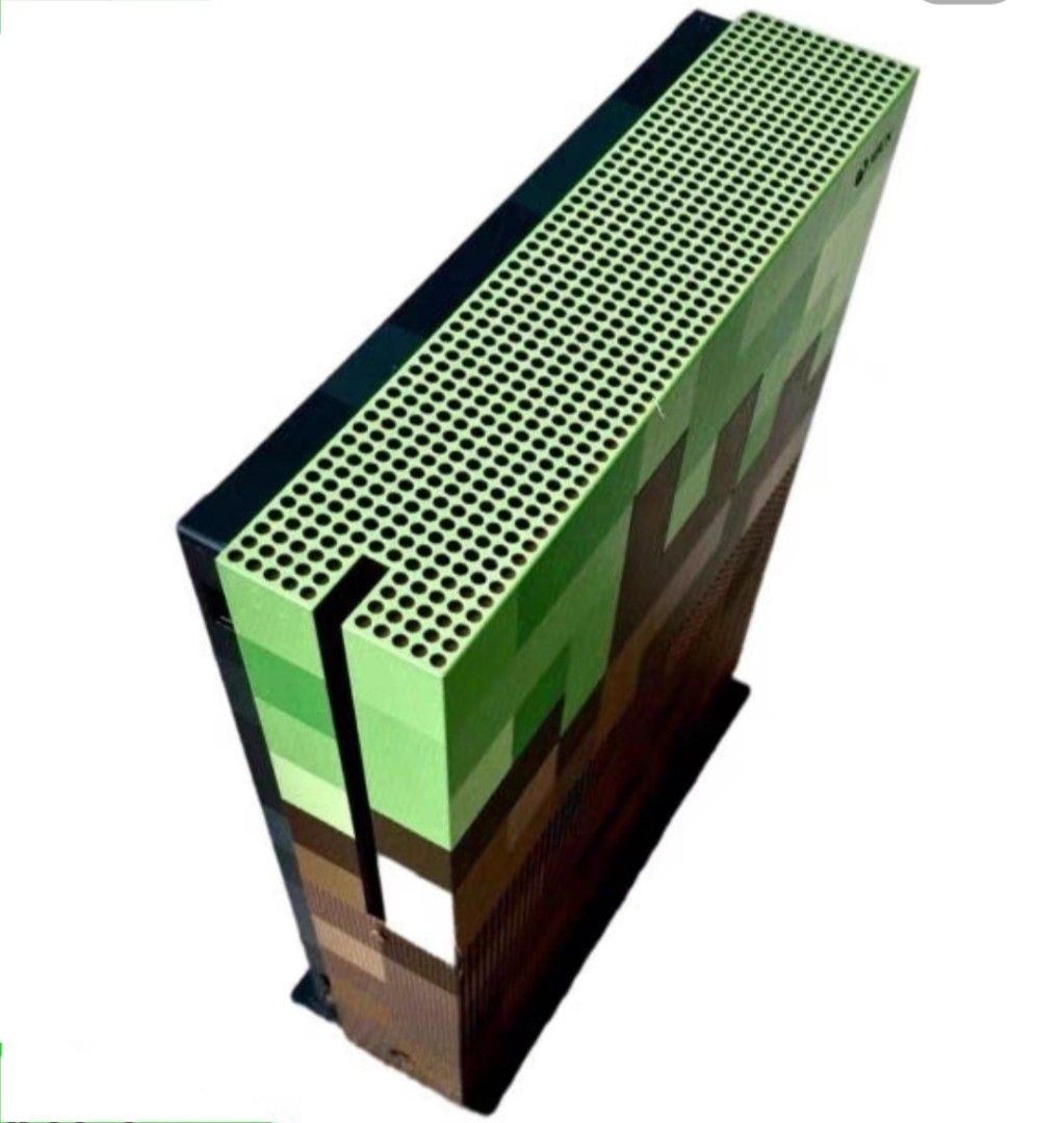 Minecraft Xbox one S shell, Hobbies & Toys, Toys & Games on Carousell