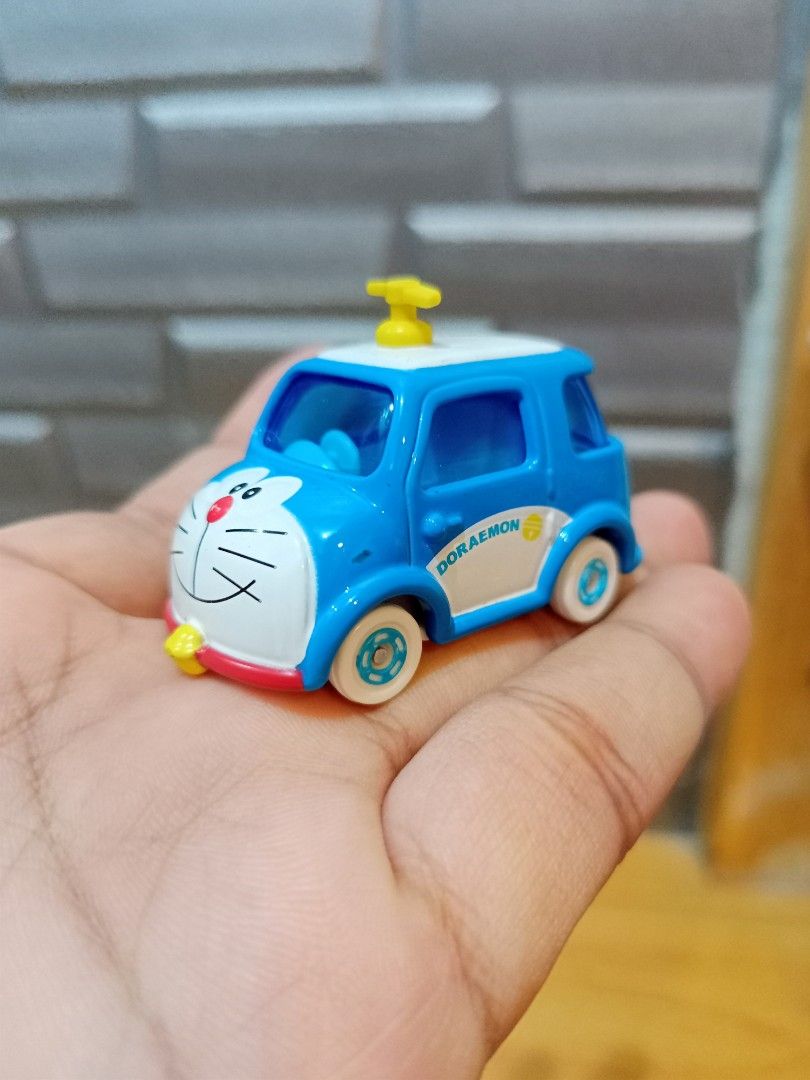 Original Mini Doraemon,dorami and friends! With Doraemon Tomica diecast ...