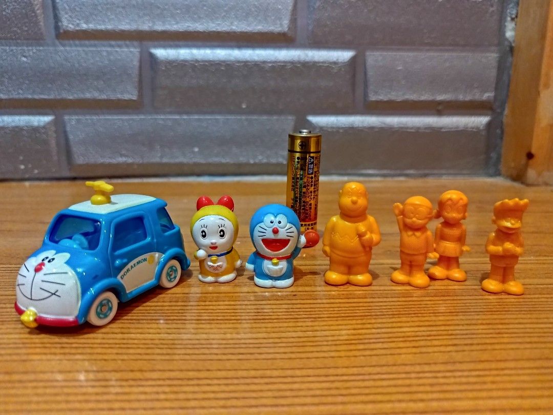 Original Mini Doraemon,dorami and friends! With Doraemon Tomica diecast ...