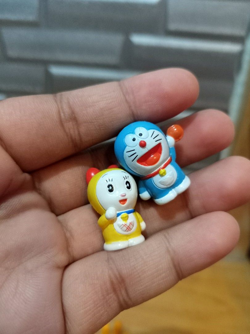 Original Mini Doraemon,dorami and friends! With Doraemon Tomica diecast ...