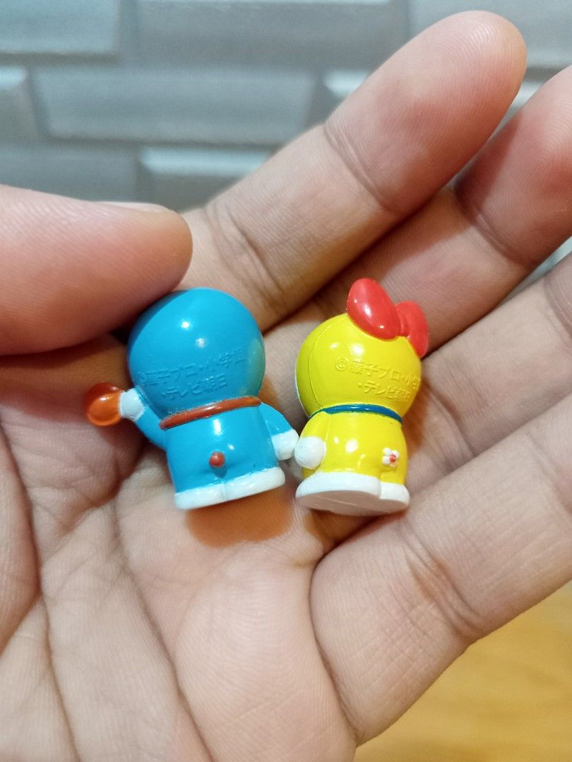 Original Mini Doraemon,dorami and friends! With Doraemon Tomica diecast ...
