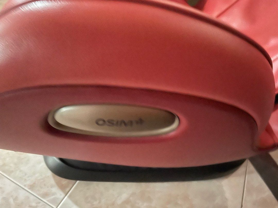 OSIM uDivine Mini Massage Sofa, Health & Nutrition, Massage Devices on ...