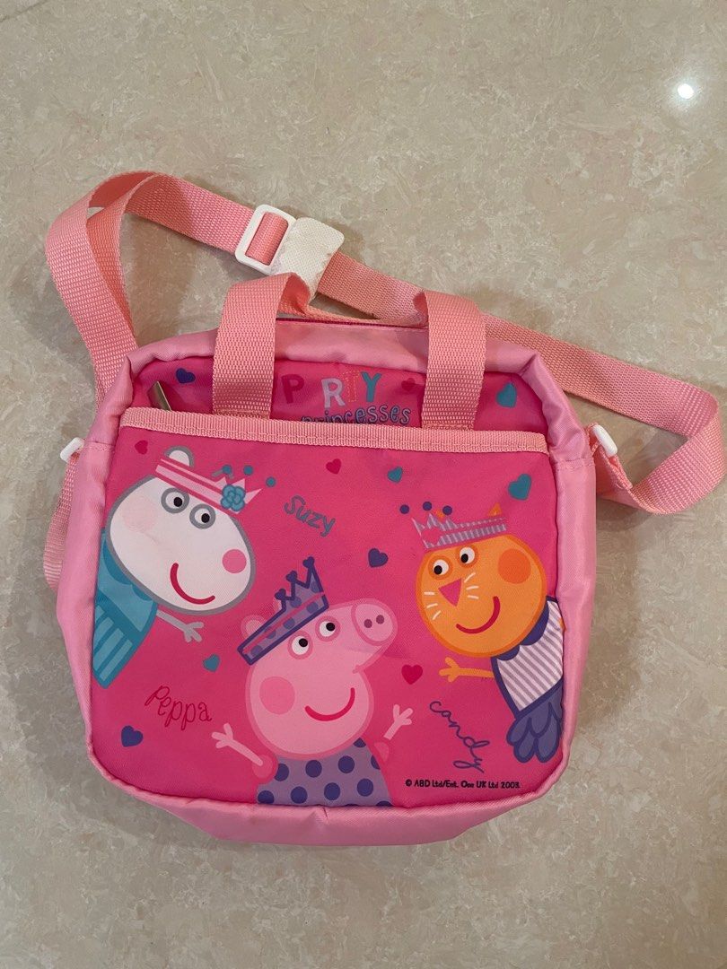 Peppa pig bag, 興趣及遊戲, 旅行, 旅遊 - 行李箱 - Carousell