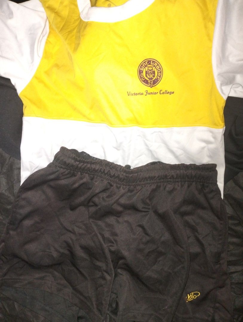 Preloved Vjc Victoria Junior College Girls school uniform and pe attire ...