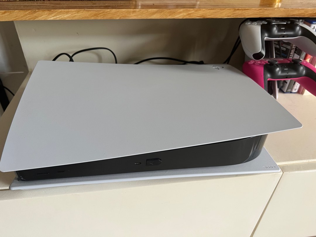 PS5 with 2 Controllers and 3 games, Video Gaming, Video Game Consoles ...