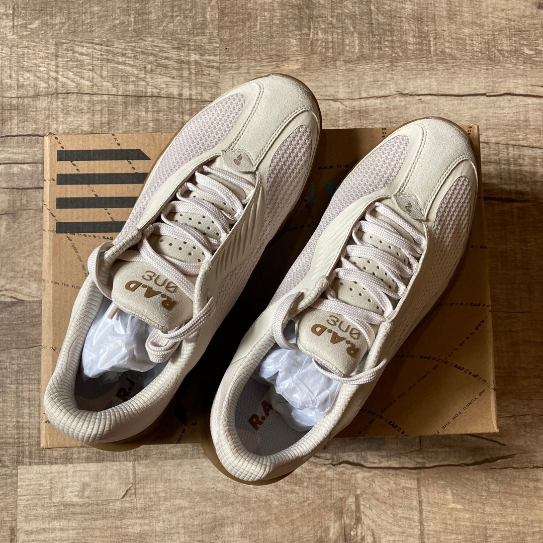 R.A.D - ONE - SAND V2 (US size M8, W9.5), Sports Equipment, Other ...