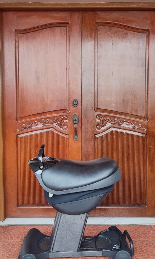 rodeo machine 220volts SRIDER, Sports Equipment, Exercise & Fitness ...