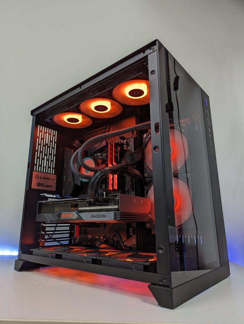 RYZEN 7 5700X + RX 7800XT Custom Gaming PC - Pair your custom computer ...