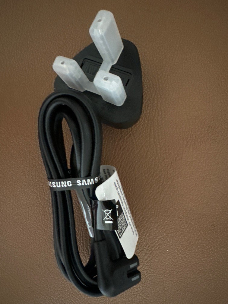 Samsung tv cable, TV & Home Appliances, Electrical, Adaptors & Sockets ...