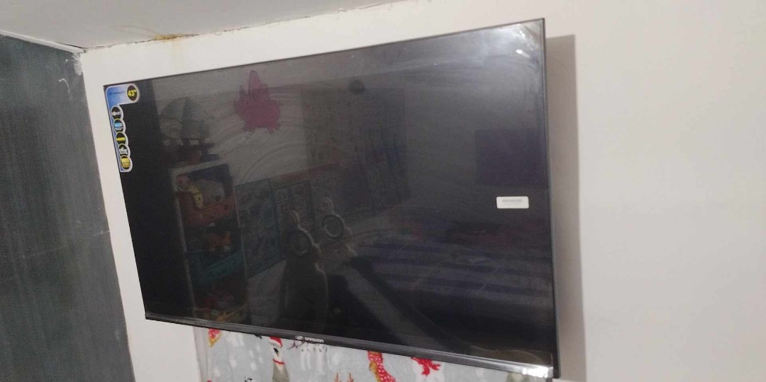 Samwon 43inch LED tv, TV & Home Appliances, TV & Entertainment, TV on ...