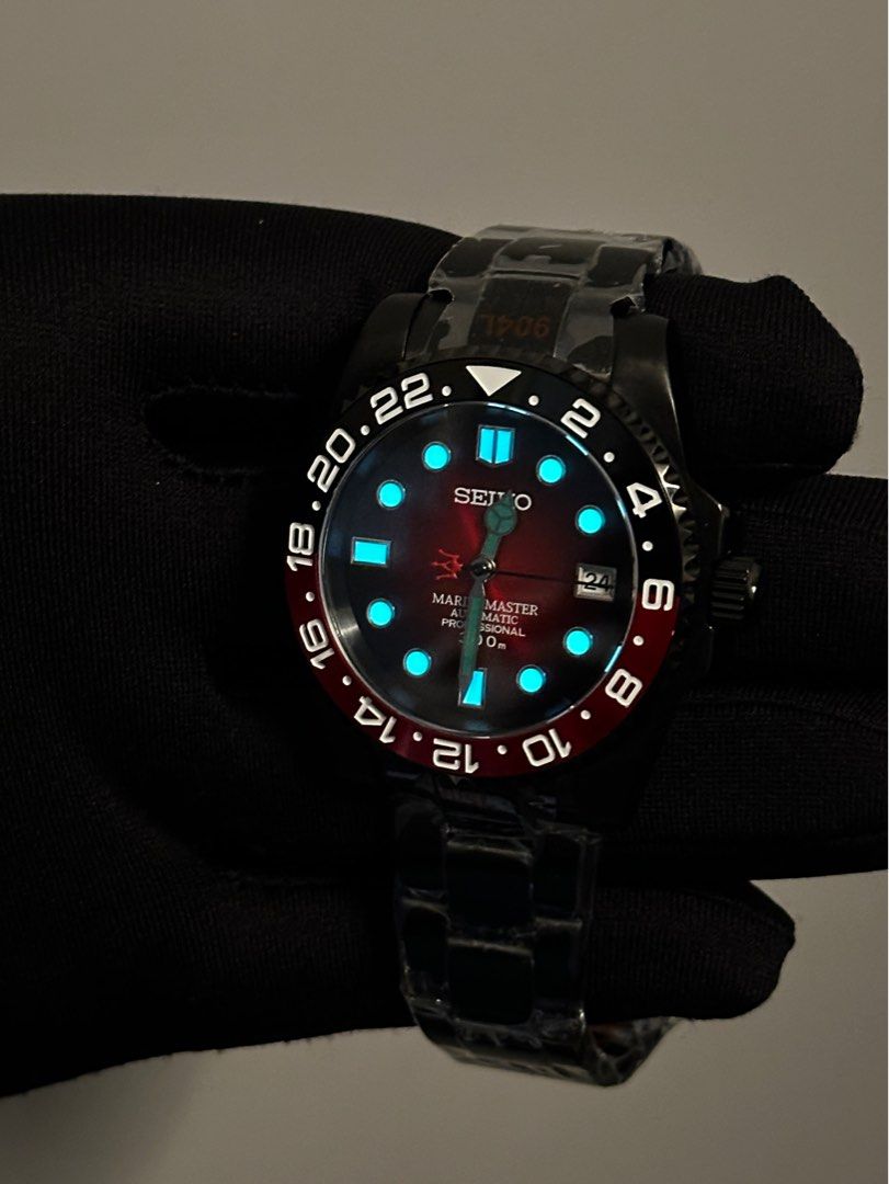 Seiko Mod Submariner Coke with Red Dial, Men's Fashion, Watches ...