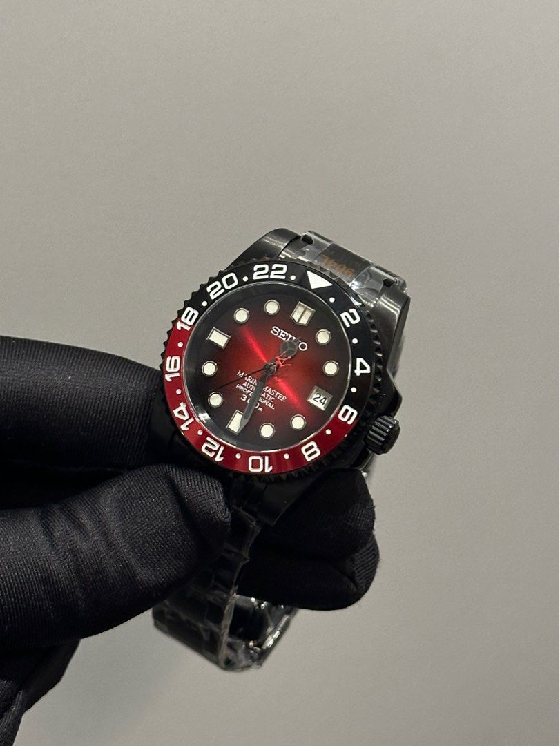 Seiko Mod Submariner Coke with Red Dial, Men's Fashion, Watches ...