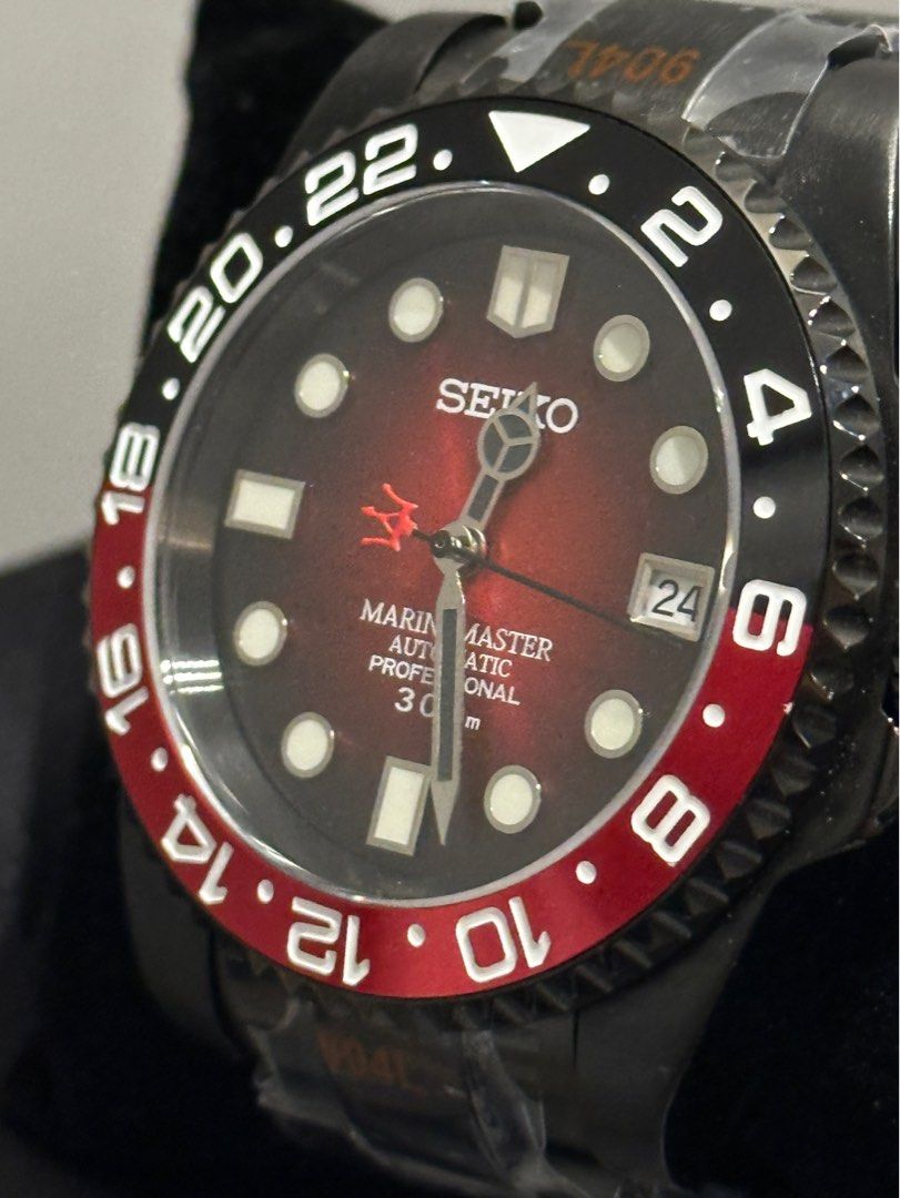 Seiko Mod Submariner Coke with Red Dial, Men's Fashion, Watches ...