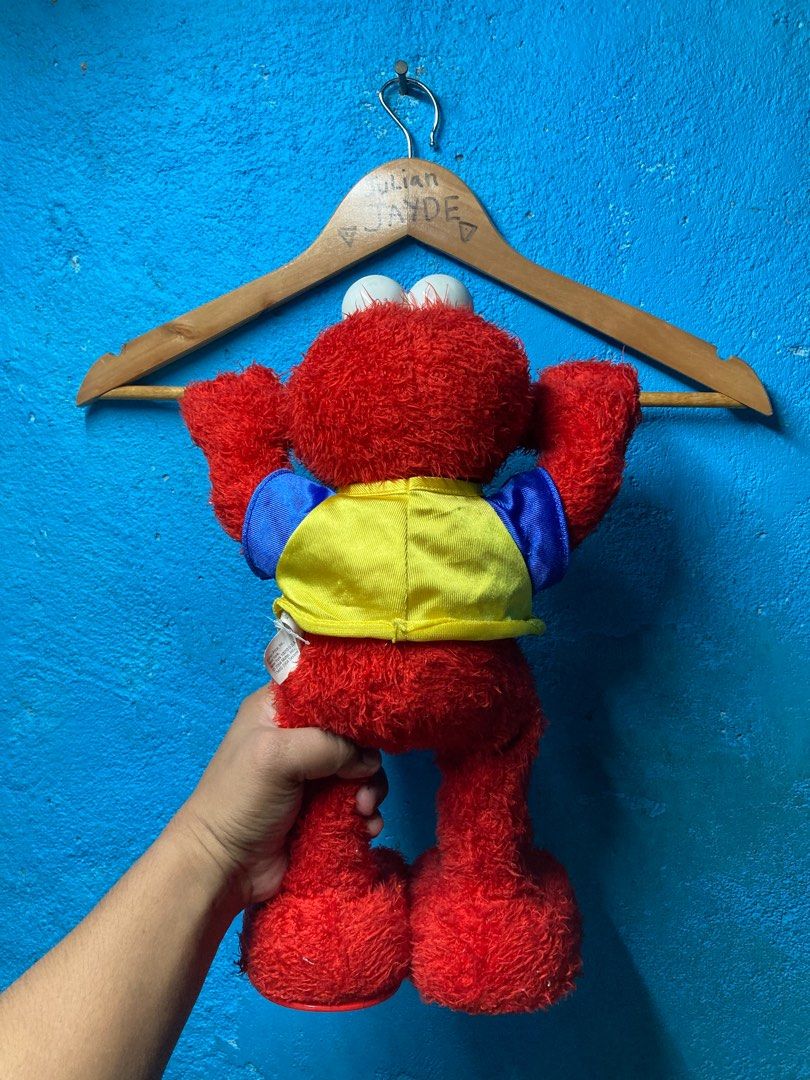 Sesame 2004 toys, Hobbies & Toys, Toys & Games on Carousell