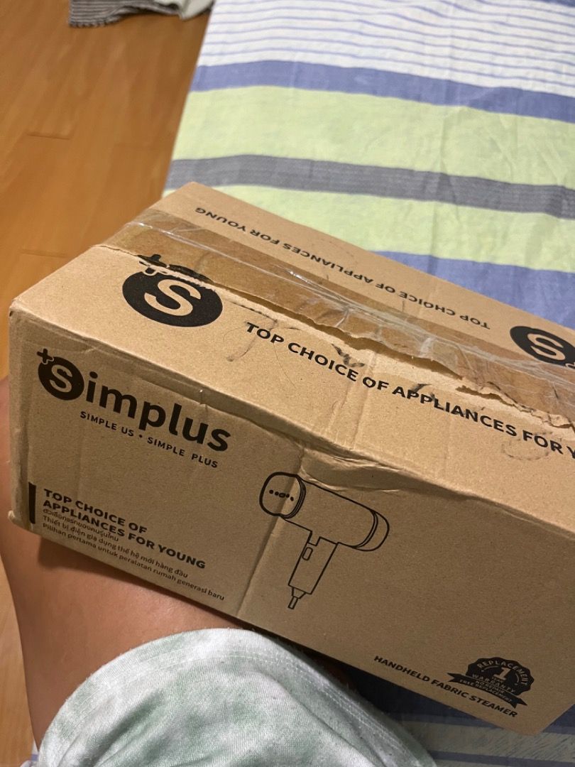 Simplus Steam Iron - Never Used, TV & Home Appliances, Irons & Steamers on Carousell