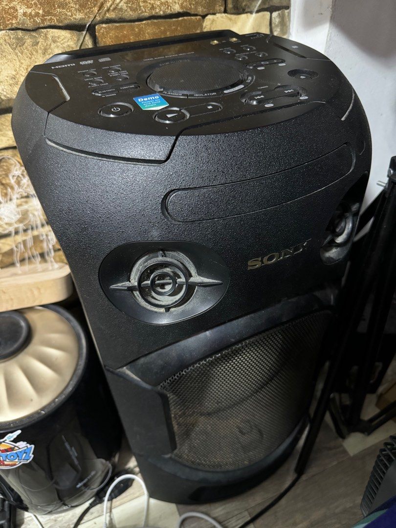 Sony bluetooth speaker MHC-V21D audio system in good condition, Audio ...