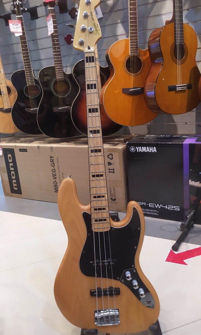 Squier Vintage Modified 70s Jazz Bass, Hobbies & Toys, Music & Media ...