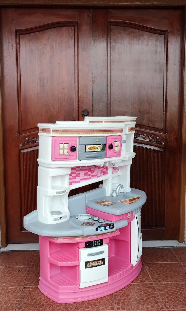 Step 2 plastic Toy Kitchen, Hobbies & Toys, Toys & Games on Carousell