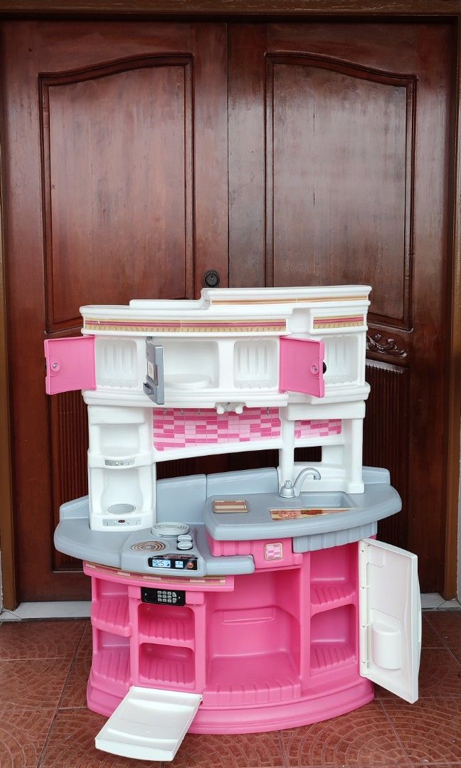 Step 2 plastic Toy Kitchen, Hobbies & Toys, Toys & Games on Carousell