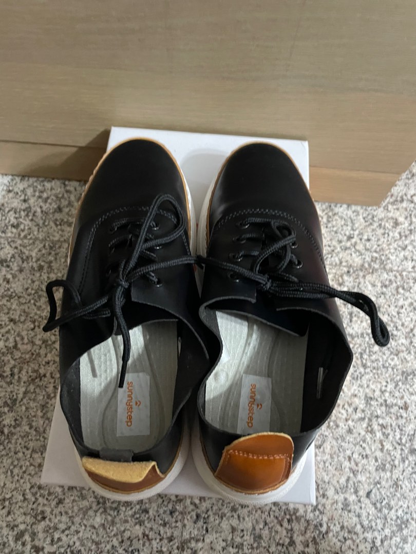 Sunnystep Elevate Walker, Women's Fashion, Footwear, Flats on Carousell