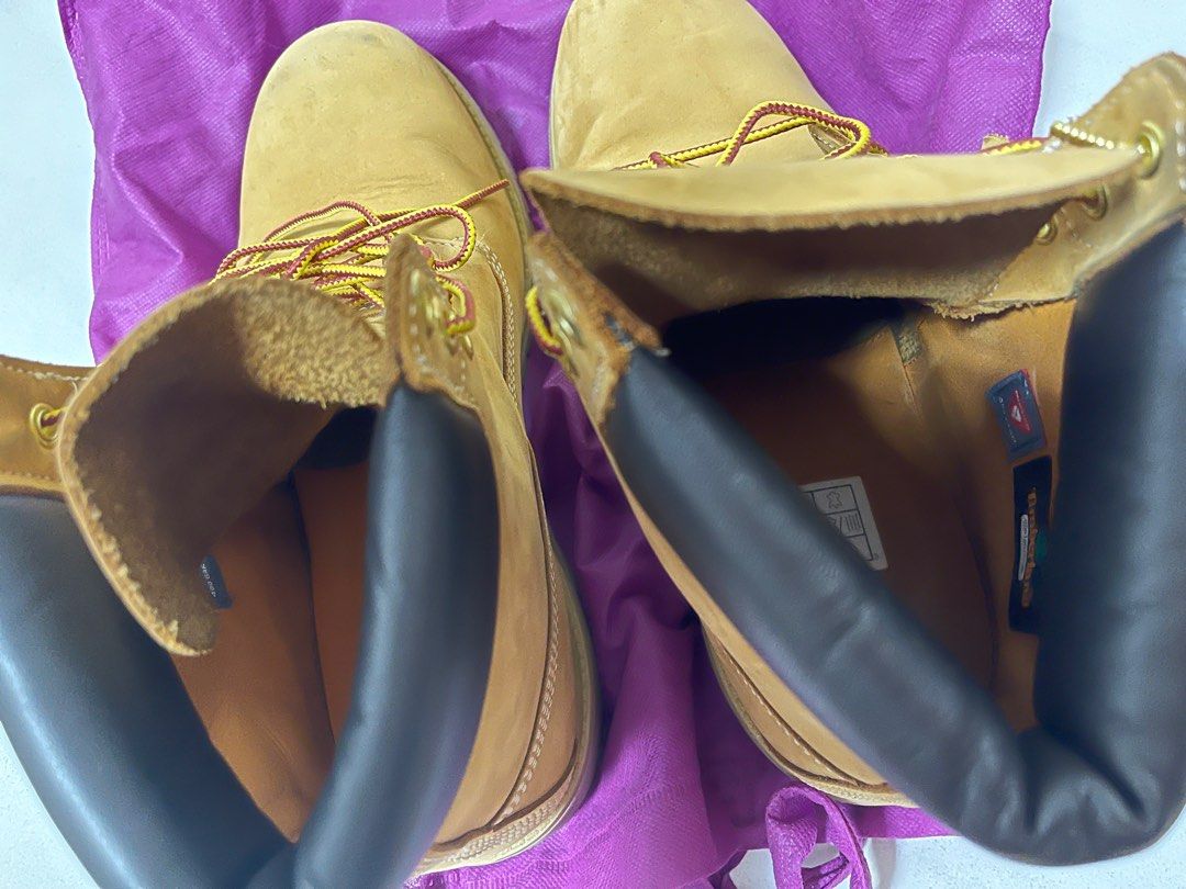 Timberland Classic Boots, Men's Fashion, Footwear, Boots on Carousell