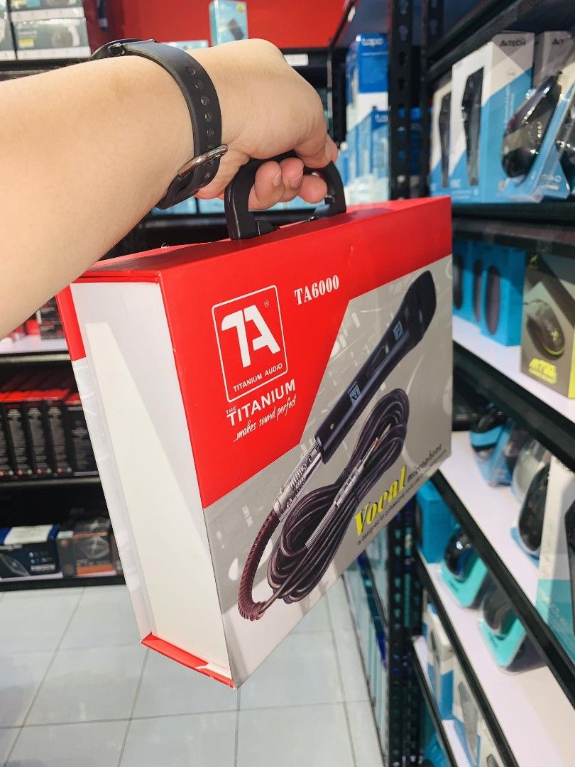 Titanium Dynamic Wired Microphone Uni-Directional TA6000, Audio, Microphones on Carousell