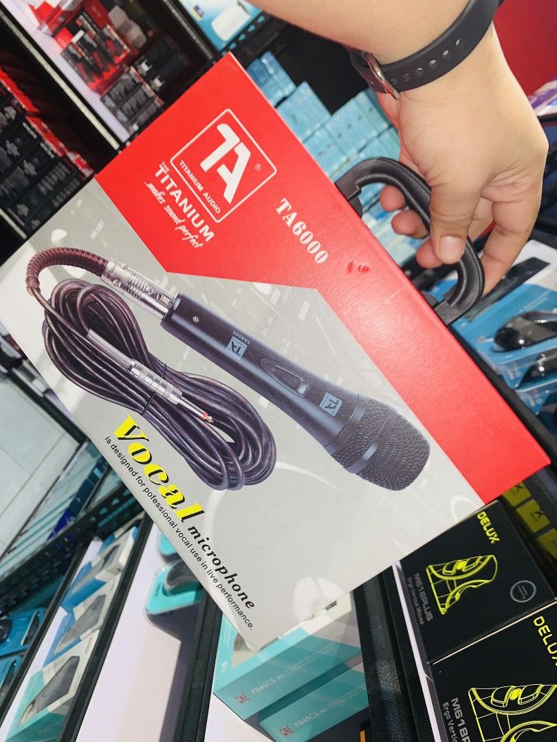 Titanium Dynamic Wired Microphone Uni-Directional TA6000, Audio, Microphones on Carousell