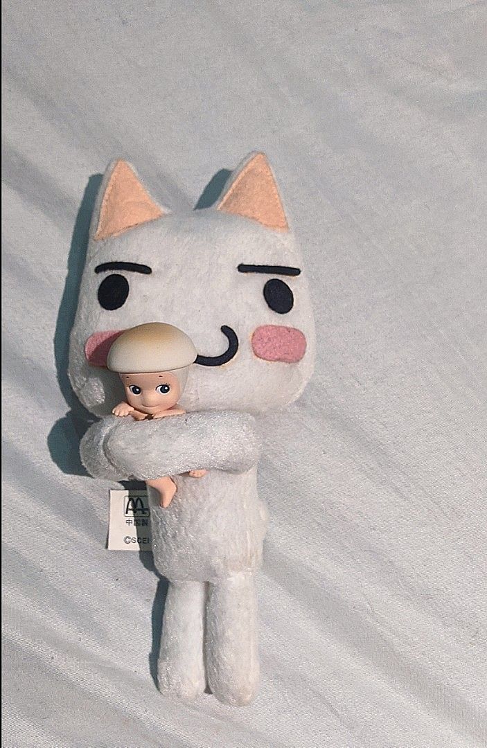 Toro Inoue Huggy Plushie | Doko Demo Issyo | Trinkets | Anik-anik ...