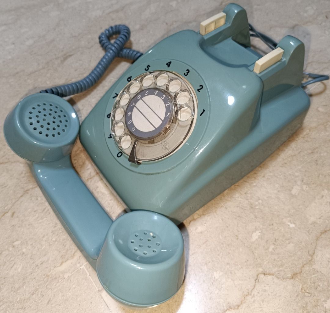 TOSHIBA Rotary Dial Telephone 601-A., Mobile Phones & Gadgets, Other ...